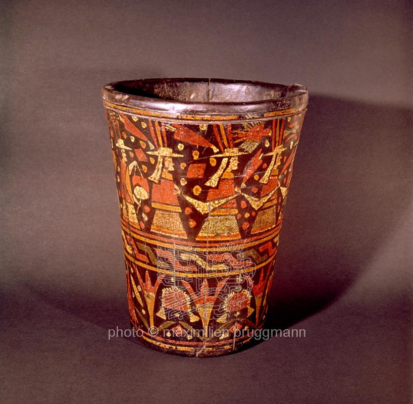 Wooden Kero number 52 - height 19.5 cm - Period of transition to ...