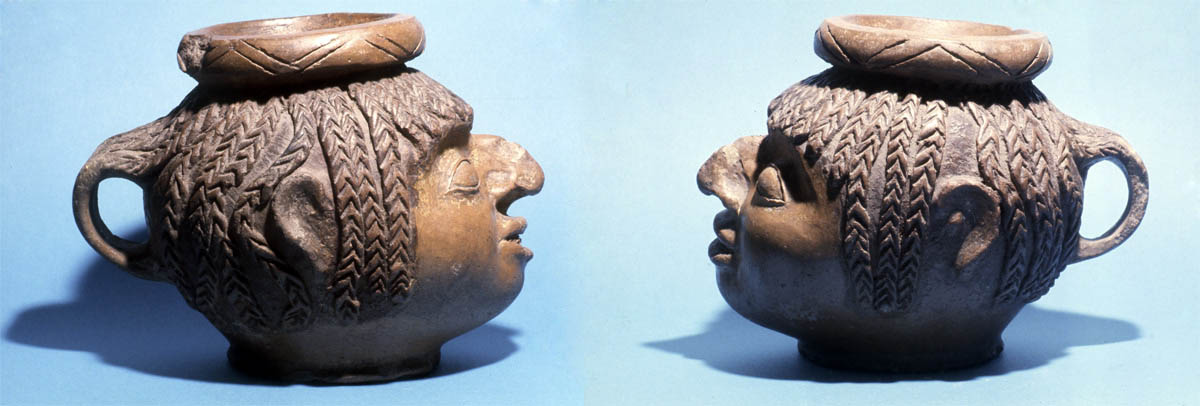 Inca pottery, small pot of 17 cm in height, with the shape of a human ...